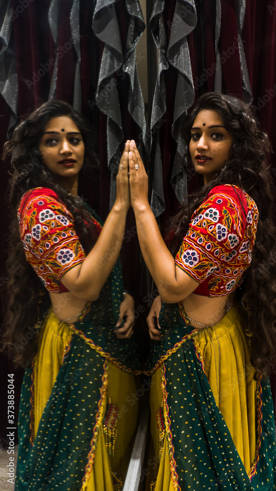 Traditional Chaniya Choli For Navratri