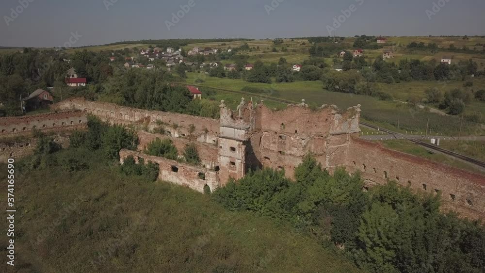 Stockvideo Stare Selo, UKraine - 9 8 2020: An ancient renaissance ...