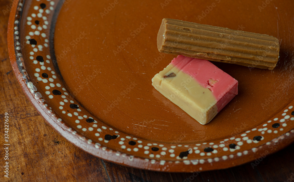 Foto de Dulce de leche mexicano jamoncillo tradicional azúcar artesanal ...