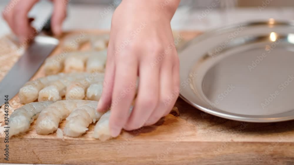 Cleaning Shrimp/prawn procedure by peeling and deveining in 4K. Using a ...