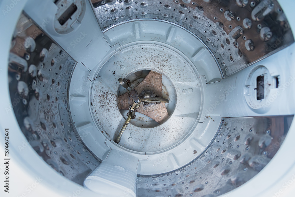Top view inside the washing machine.Remove the washing tub to clean ...