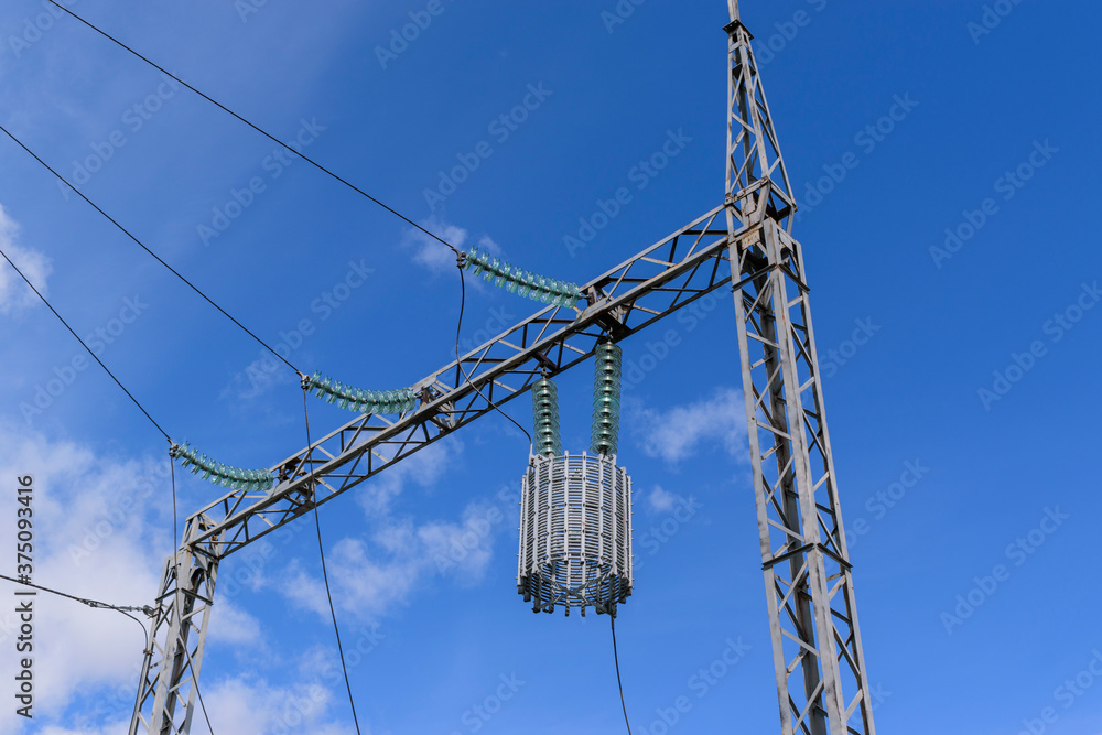 A line trap (high-frequency stopper) is a maintenance-free parallel ...