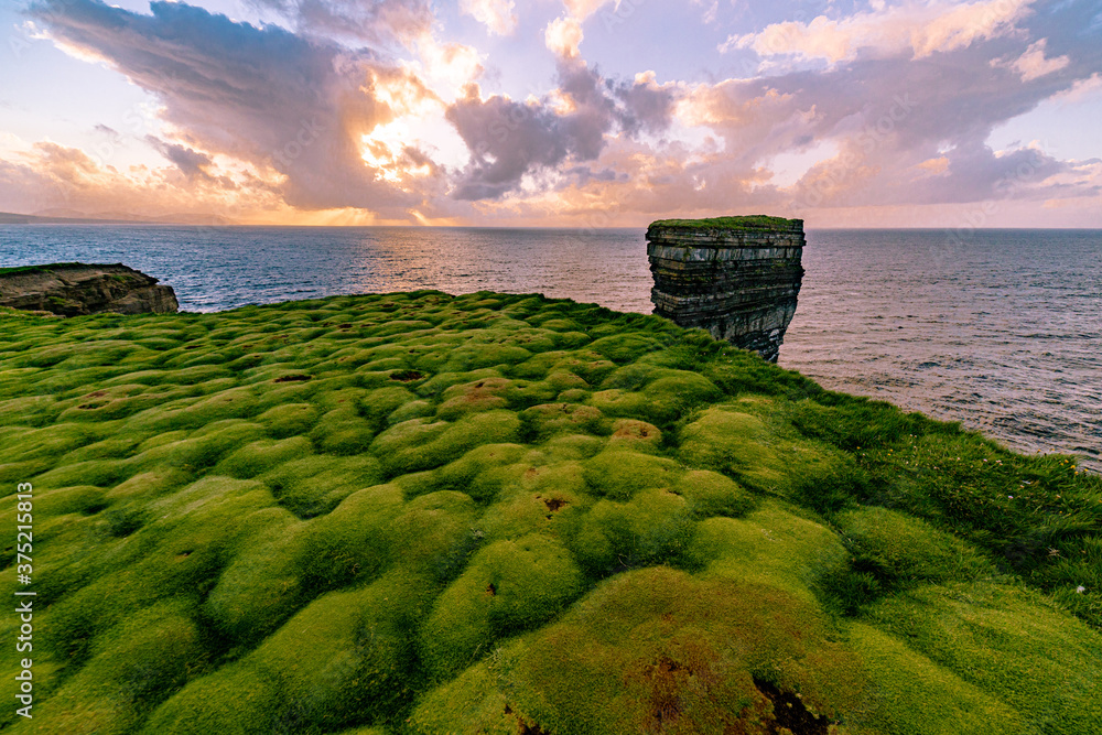 Dun Briste (broken fort) sea stack, Downpatrick Head, County Mayo, Wild ...