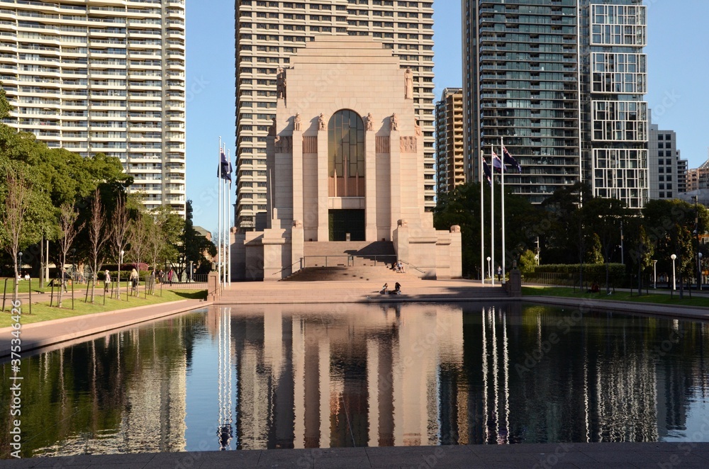 Anzac Memorial and Pool of Reflection at the southern end of Hyde Park ...