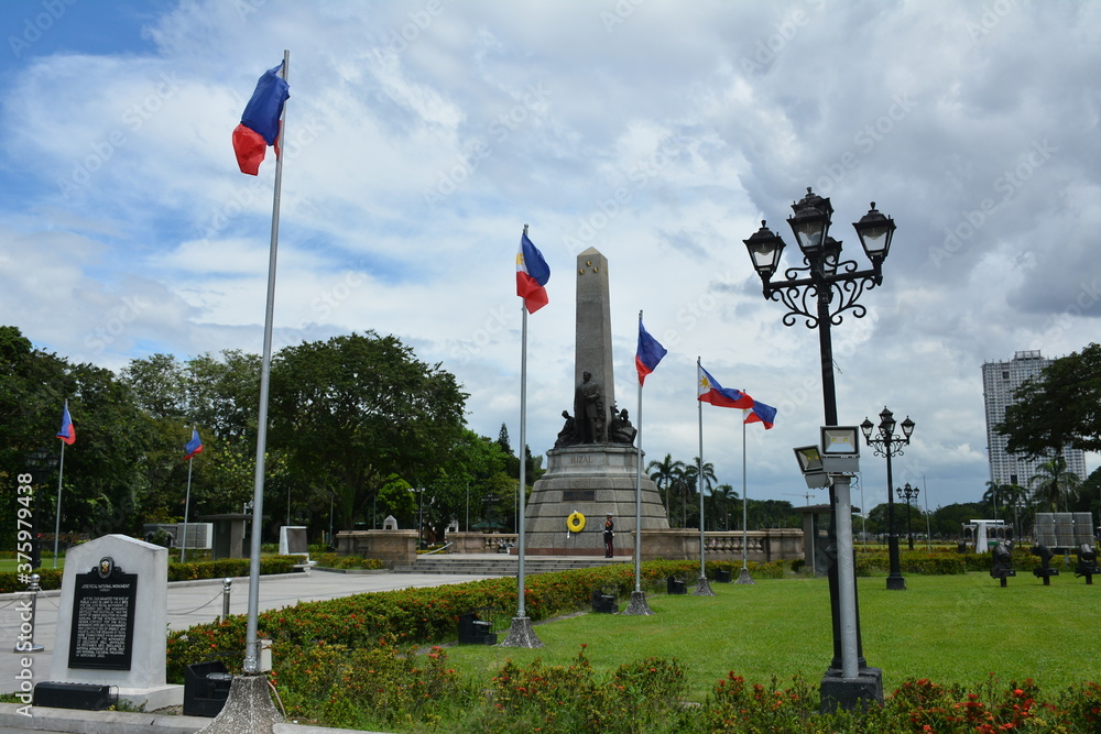 Foto de Jose Rizal statue at Rizal park in Manila, Philippines do Stock ...