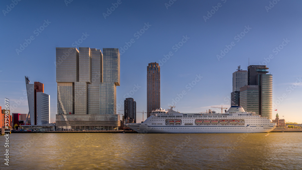 Foto Stock Rotterdam / The Netherlands - Sept. 26, 2018: Modern ...