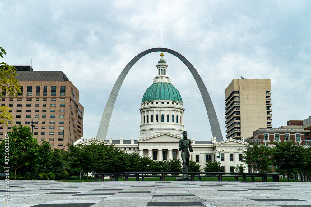 The old courthouse in St. Louis, MO as seen from the western side with ...