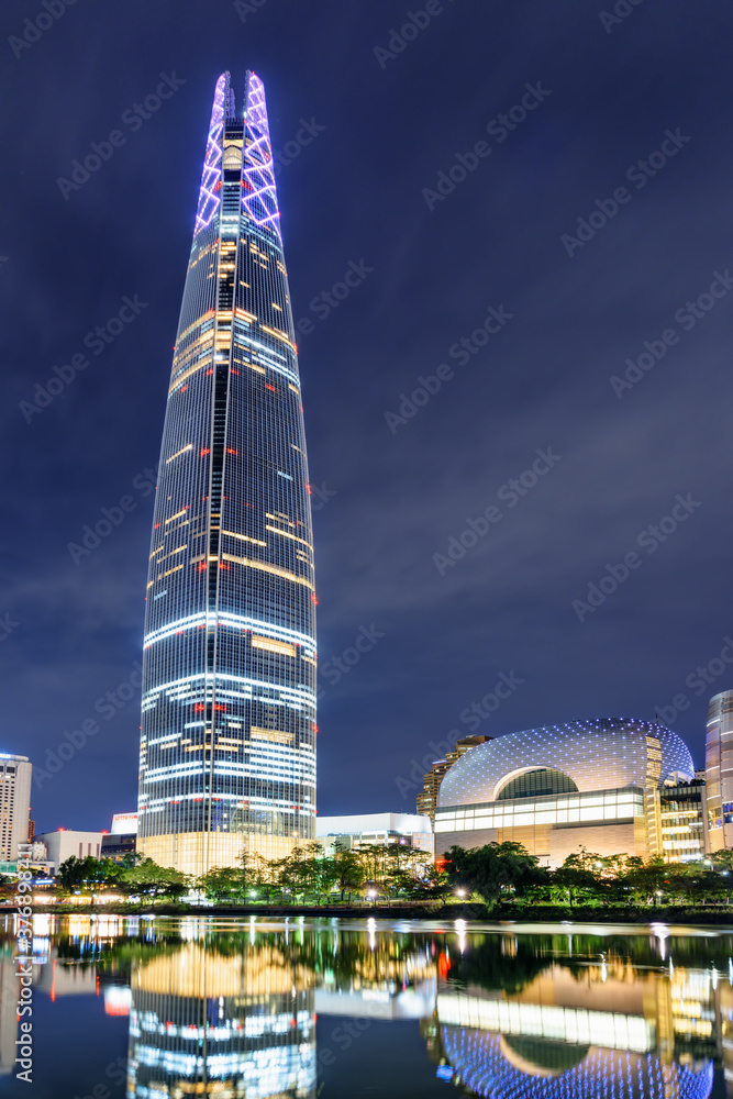 Awesome night view of Lotte World Tower at downtown, Seoul Stock Photo ...