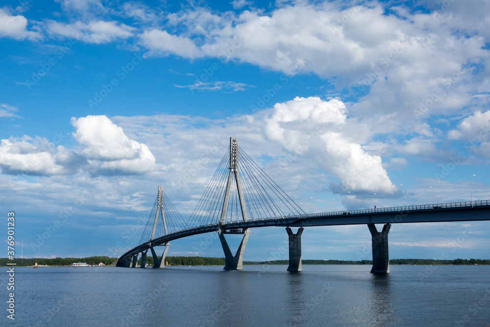 Long bridge called Replot (Finnish: Raippaluoto). It is is a cable ...