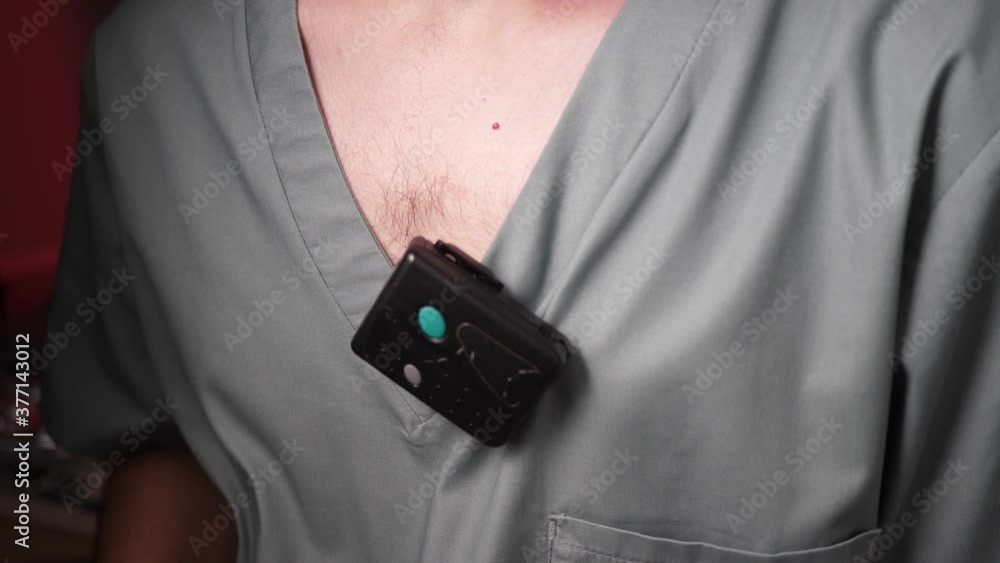 Stockvideon 80s 90s vintage pager beeper being used by a doctor or ...