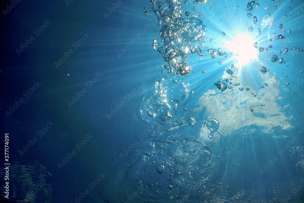 Underwater Bubbles Sunlight, Underwater background Bubbles Water ...
