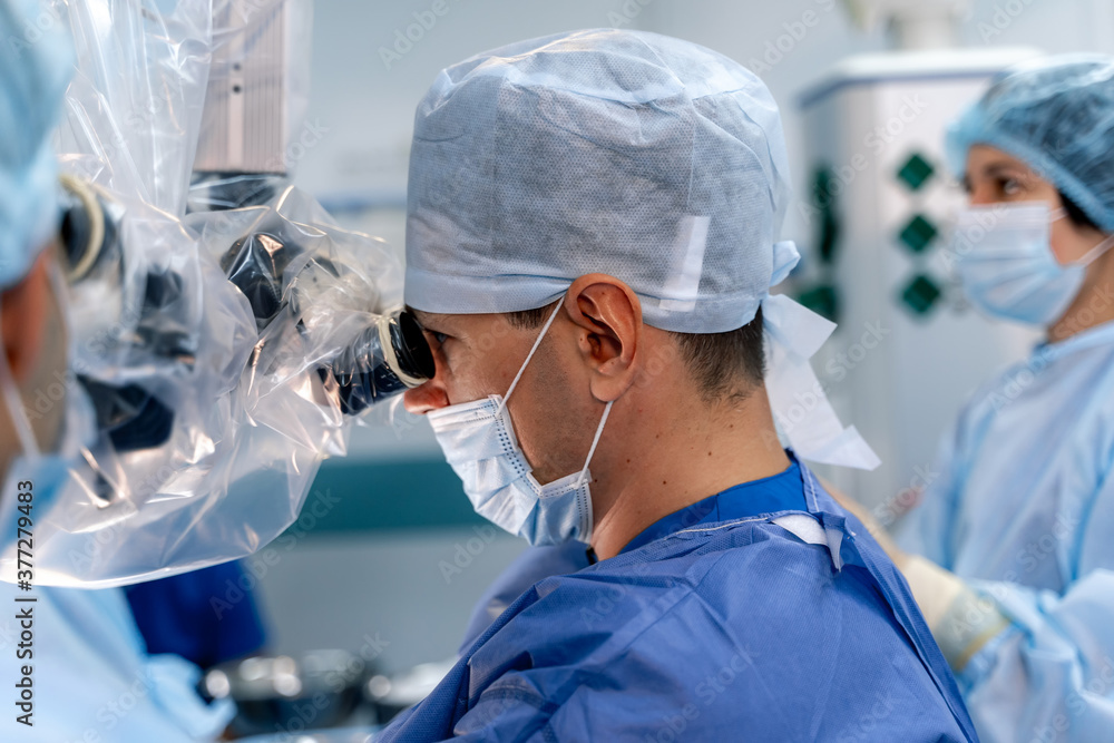 Half side view on neurosurgery doctor. Portrait of neurosurgeon ...