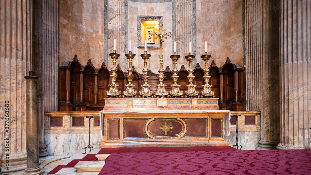 ROME, ITALY - DECEMBER 16, 2010: celebration altar in Pantheon in Rome ...