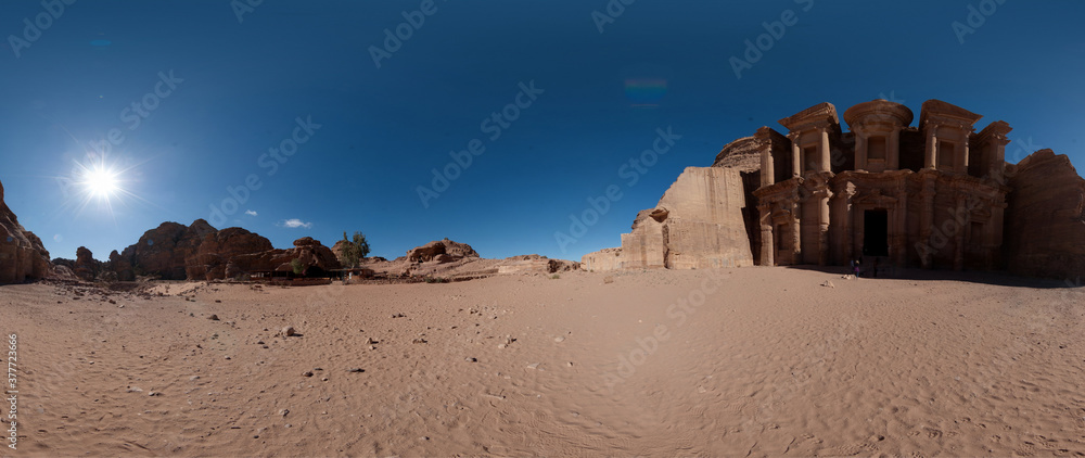 Foto de High Resolution 360 Panoramic HDR Images Taken in Petra (Wadi ...
