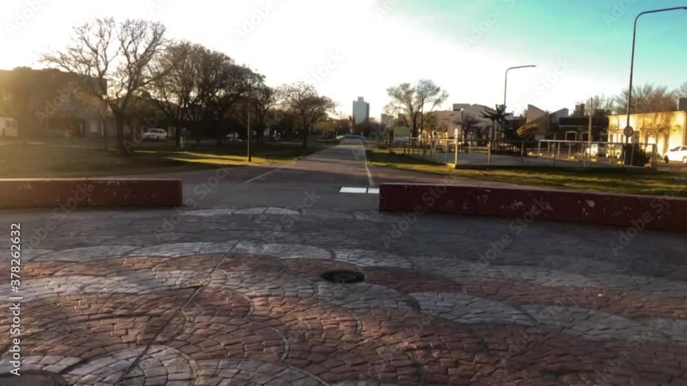 Paseo de Las Esculturas parque de Mayo Bahia Blanca. Stock-video ...