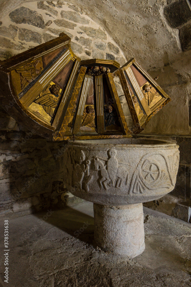 pila bautismal romanica, Sant Martin de Tours de Gausac,Gausac, Viella ...