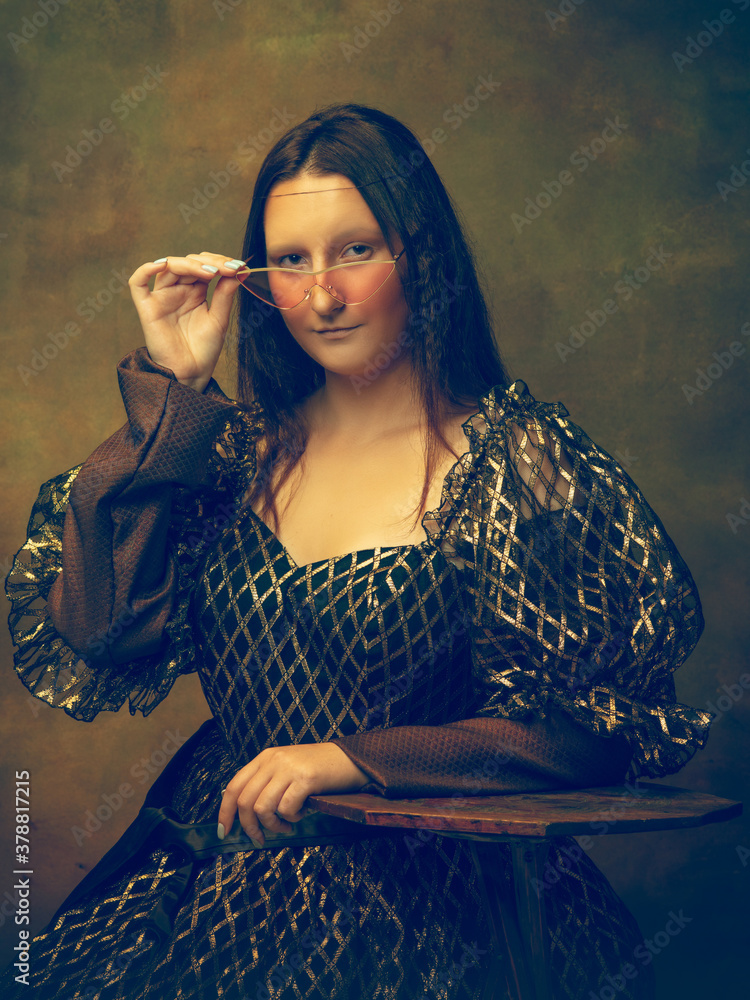 Eyewear pink. Young woman as Mona Lisa, La Gioconda isolated on dark ...