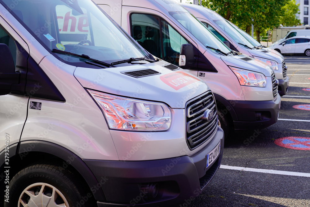 Intermarche Location