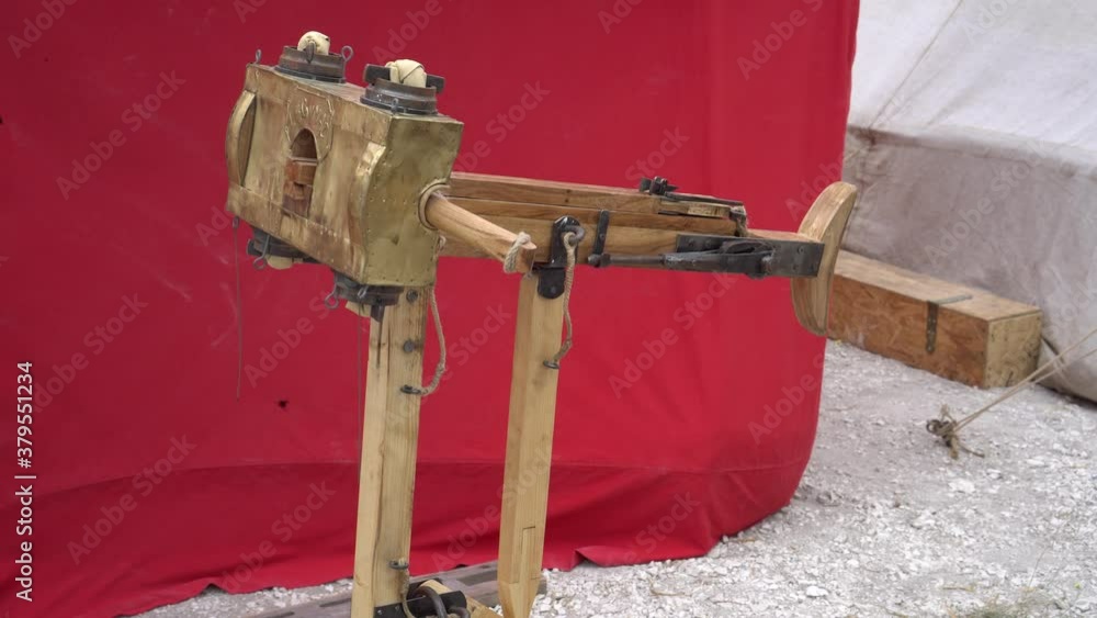 The Xanten-Wardt Roman torsion bolt-shooting catapult. Roman Siege ...