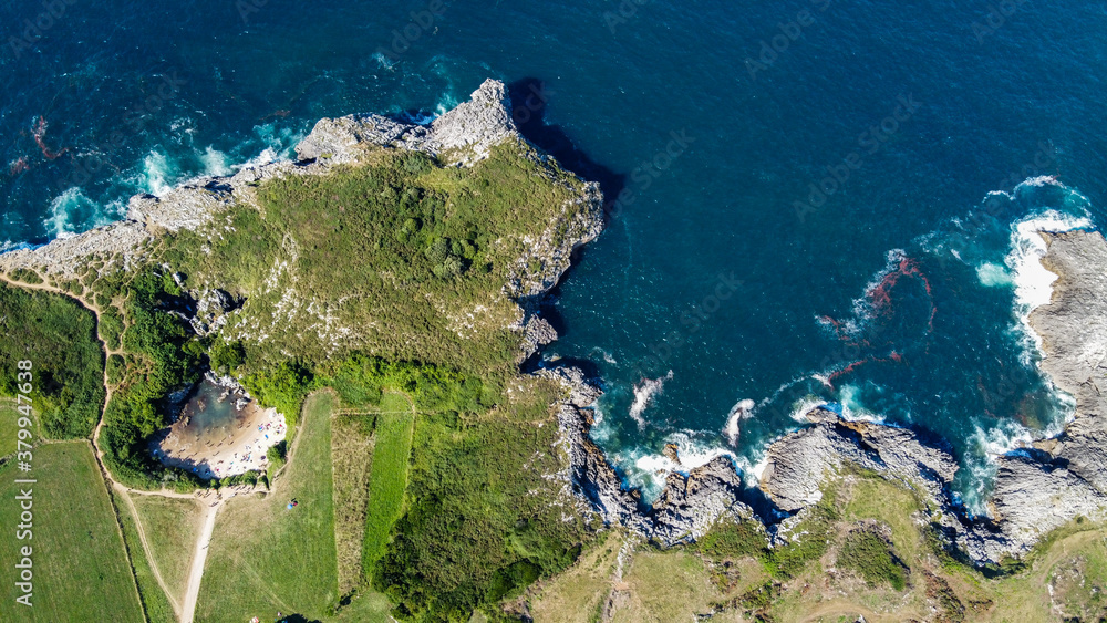 playa de Gulpiyuri, gulpiyuri beach, llanes, Hontoria, Asturia, Spain ...