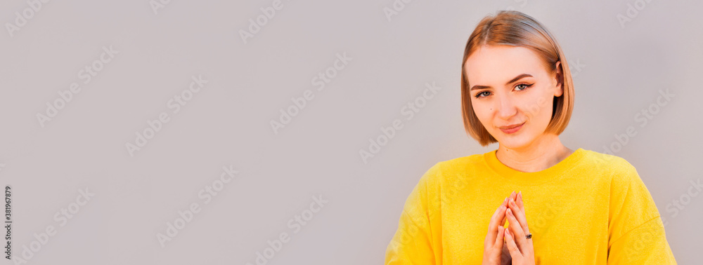 Closeup portrait of sneaky, sly, scheming young woman plotting ...