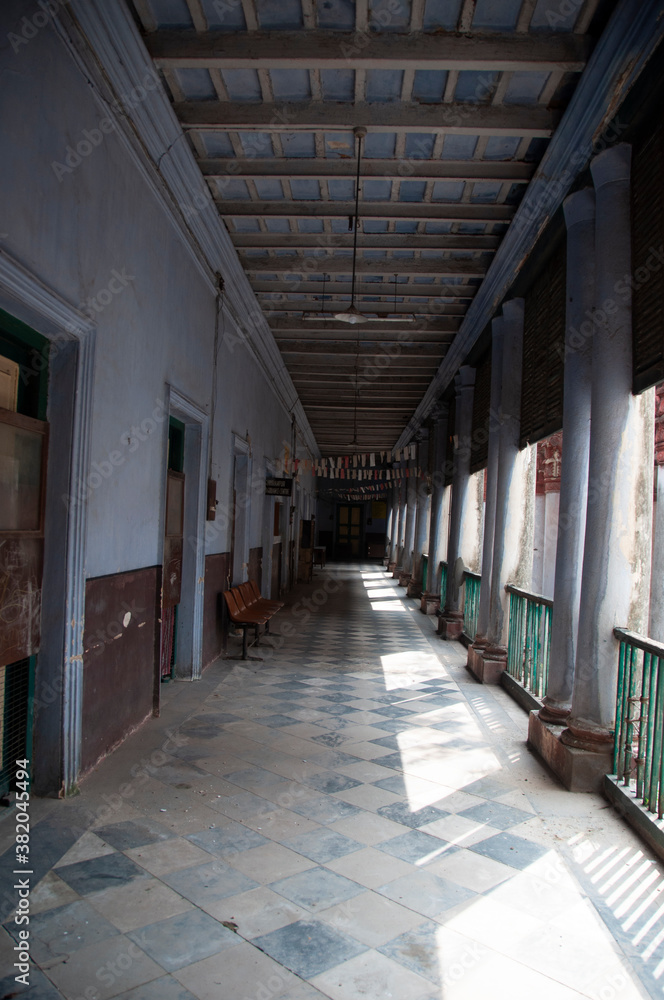 Foto de Goswami Rajbari of Sreerampur is a famouse & historical house ...