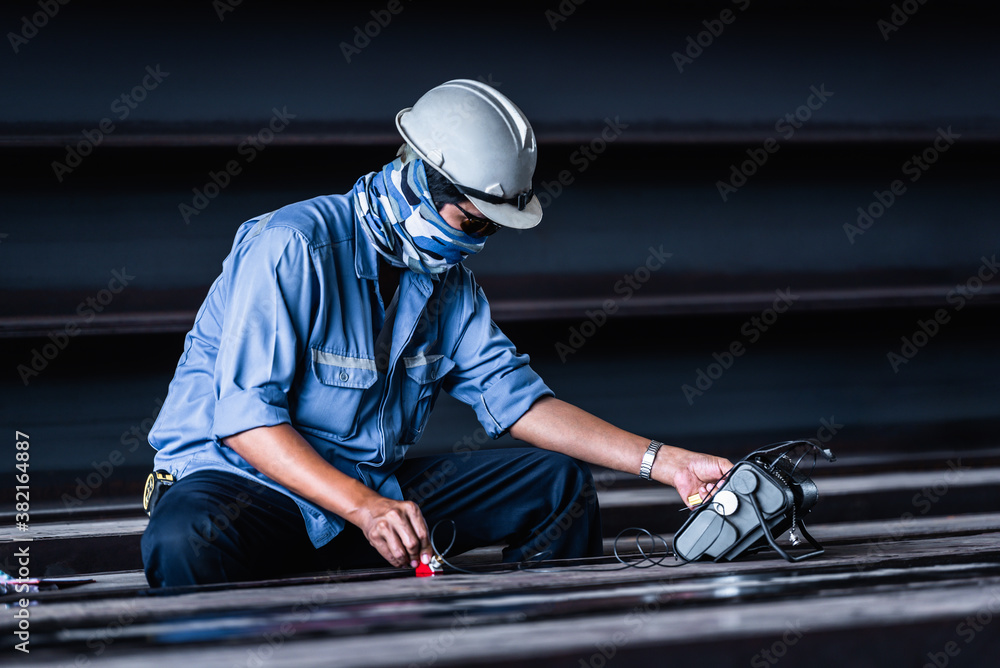 UT, Ultrasonic testing to detect imperfection or defect in welding of ...