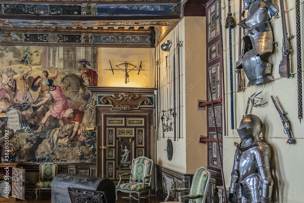 Interior of Cheverny Castle: The Arms room - largest room in castle ...