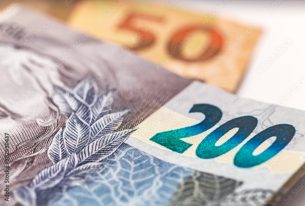 Real Brasileiro, dinheiro do Brasil. Nova nota de 200 reais. Stock ...