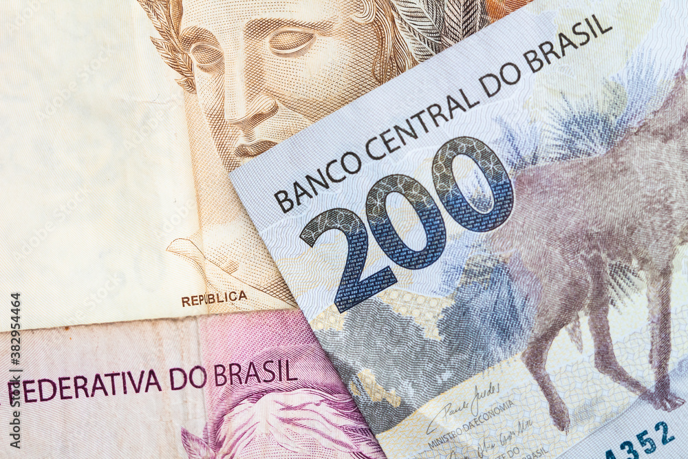 Dinheiro, Brasil, Reais, Real Brasileiro, Real. Grupo de cédulas ...