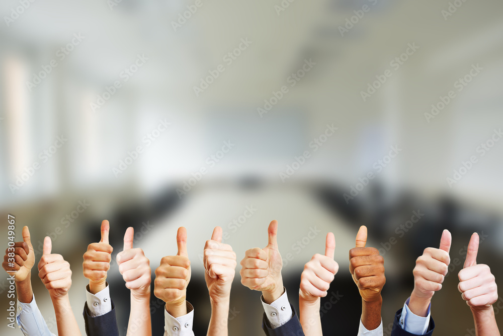 Geschäftsleute halten Daumen hoch Stock Photo | Adobe Stock