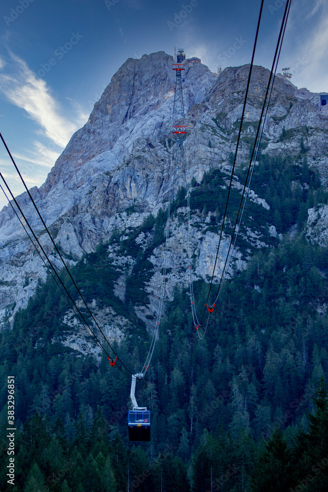 Foto de Bergwanderung, Zugspitze, Seilbahn, Kabinenbahn, Ehrwald ...