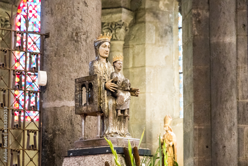 Orcival, France. Statue of the Virgin Mary in the Basilique Notre-Dame ...