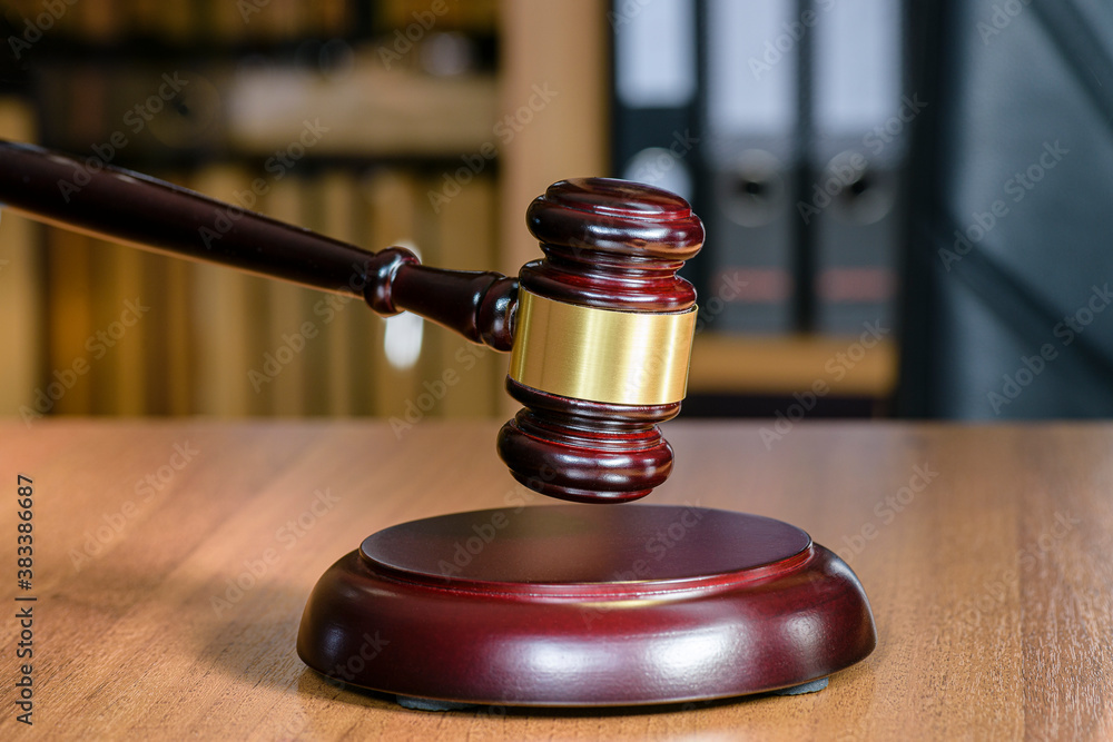 Wooden gavel for judges close-up. Judgment of judgment concept of ...