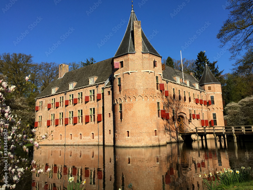 old castle in the forest, Het Oude Loo on the estate of Het Loo Palace ...