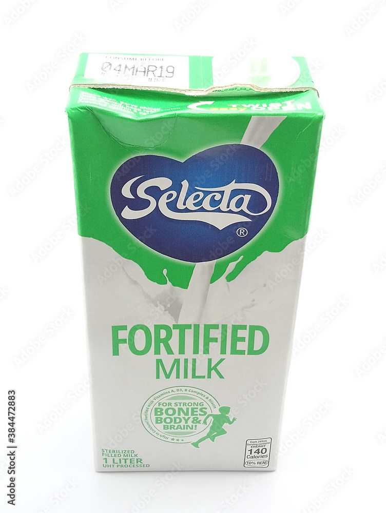 Foto de Selecta fortified milk box in Manila, Philippines do Stock ...
