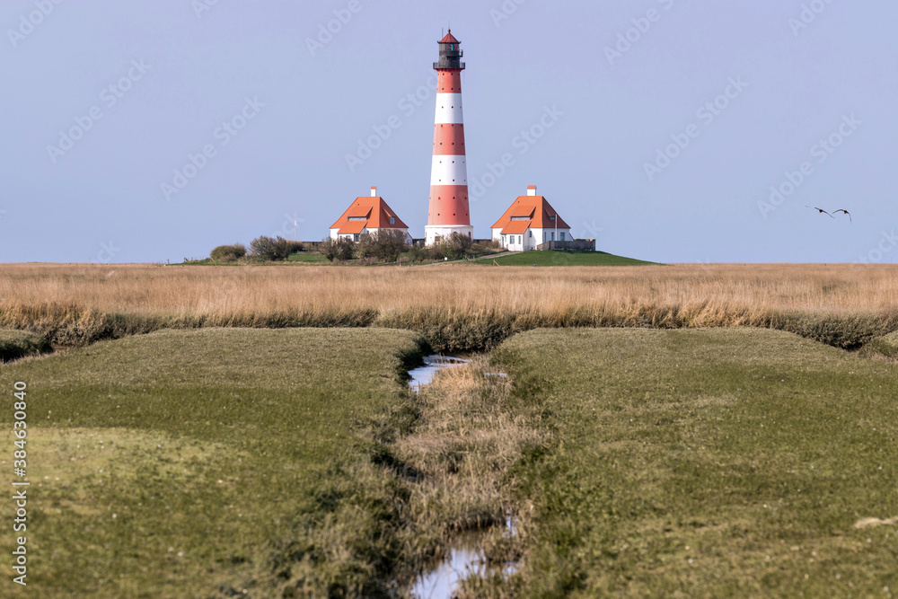 Foto de Westerheversand lighthouse in Schleswig-Holstein, Germany ...