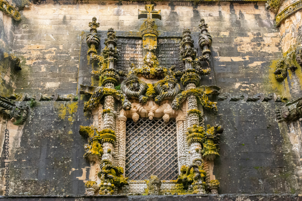 "Chapterhouse" Window, Elaborate and Moss Covered Sculptures. Templar ...