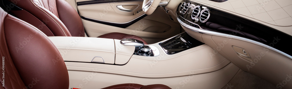 Modern luxury car Interior - steering wheel, shift lever and dashboard ...