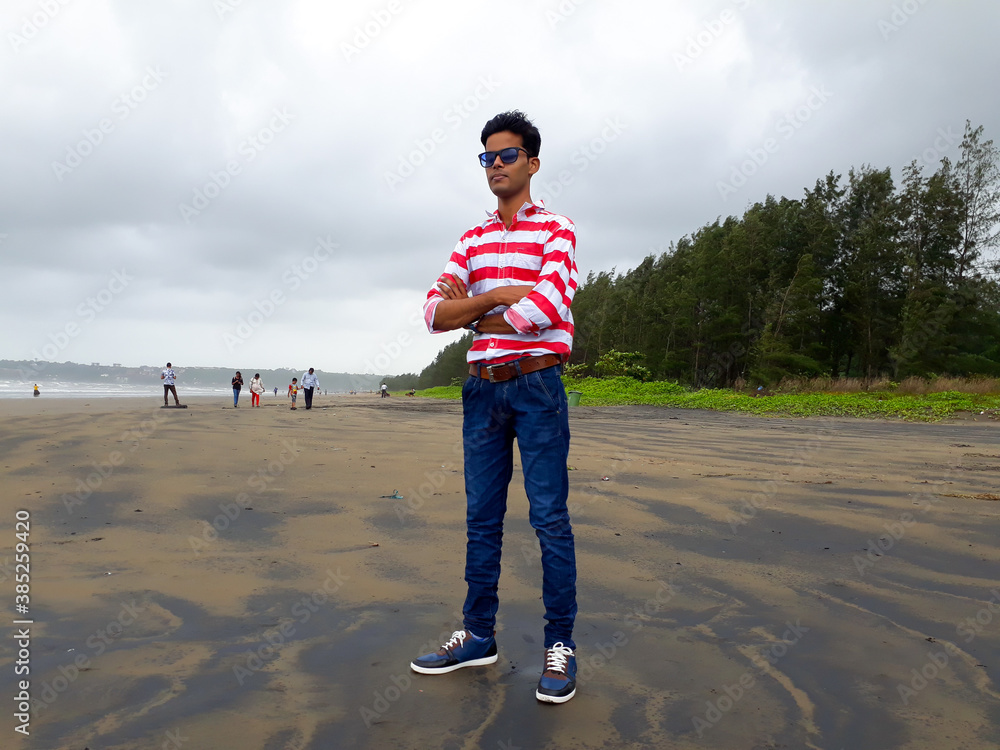 Young indian man on goa Beach, portrait of indian boy, boy in beach ...