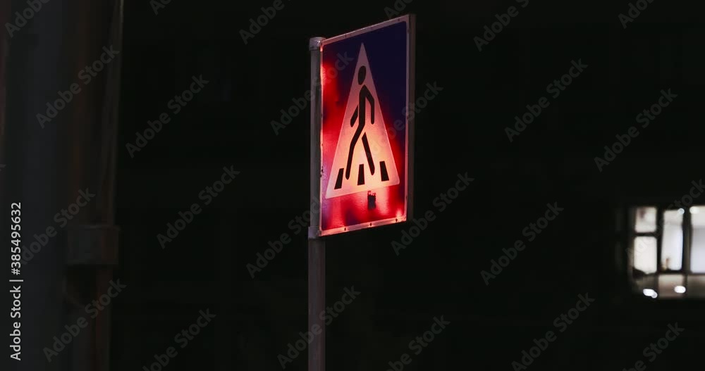 Pedestrian traffic light sign with traffic light glare vídeo de Stock ...
