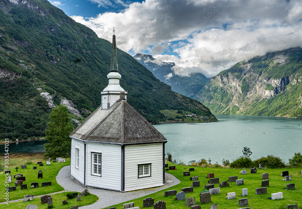 Urlaub in Süd-Norwegen: der epische Geiranger Fjord - die schöne alte ...
