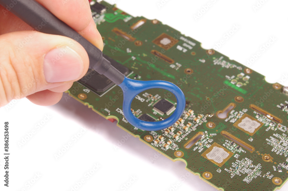 EMC engineer analyzing PCB using near-field probe 스톡 사진 | Adobe Stock