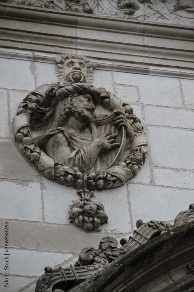 Cathédrale Saint-Bénigne de Dijon édifice catholique et sculptures ...