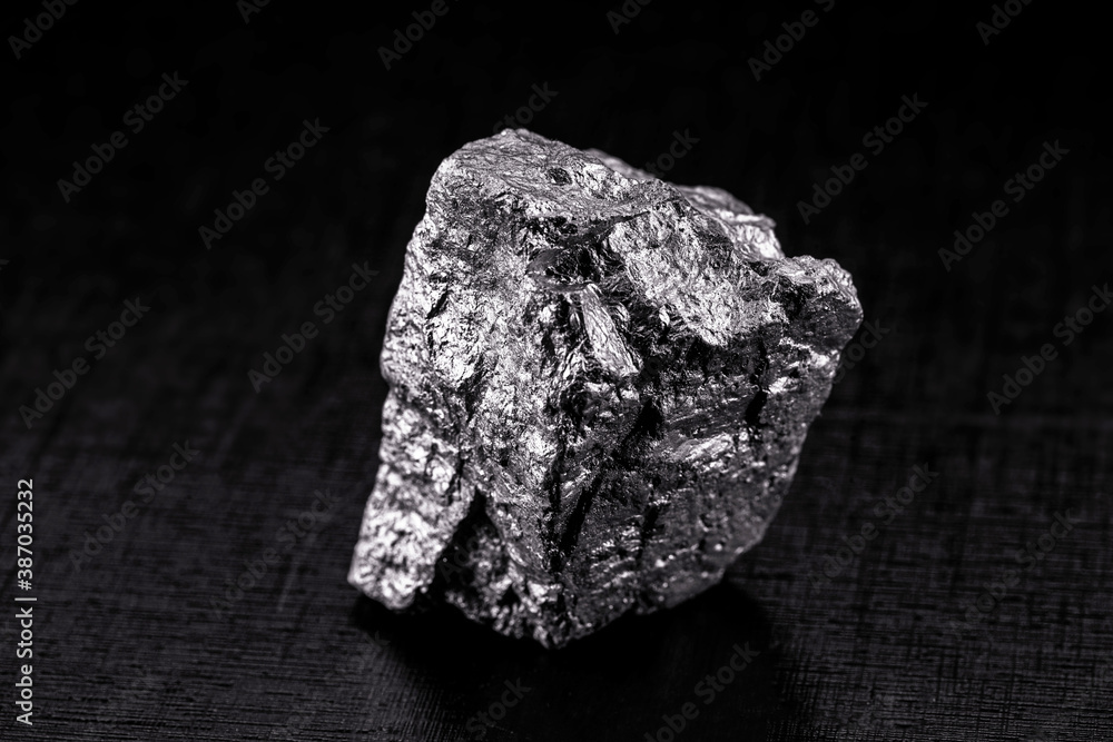 Palladium is a chemical element that at room temperature contracts in ...