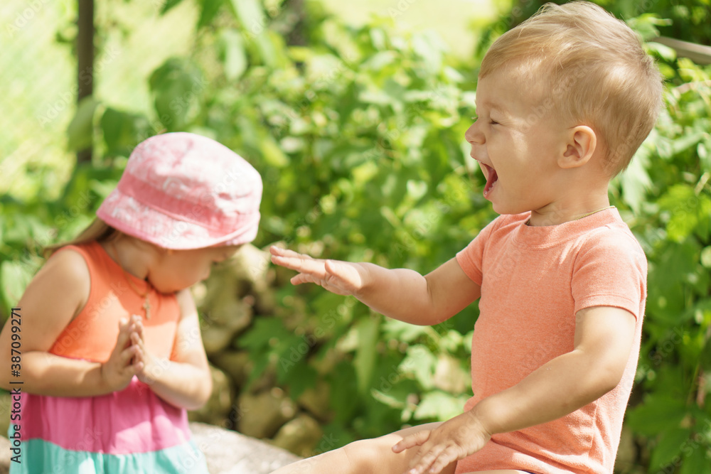 Fotografia do Stock: Summer, vacation, childhood, communication ...
