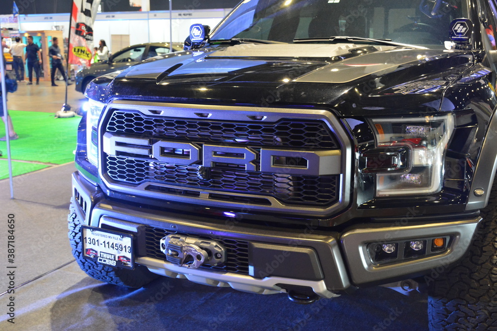 Ford raptor pick up at Bumper to Bumper Prime car show in Pasay ...