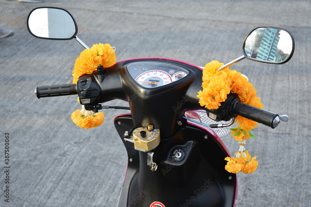 Yamaha mio motorcycle speedometer at Vapin wheels car show in Pasig ...