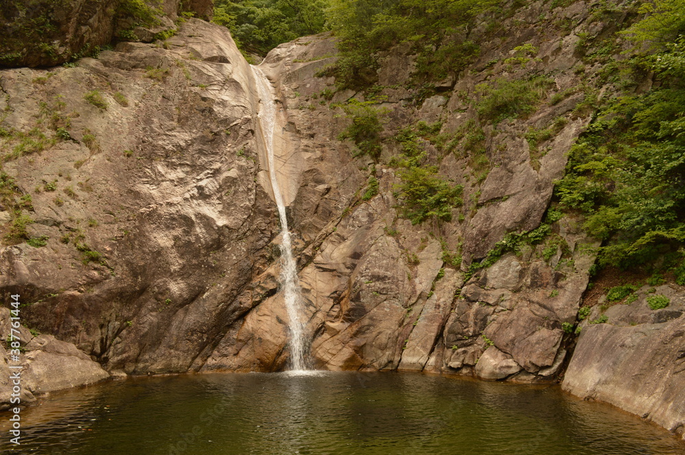 Climbing Seoraksan mountain in the Taebaek mountain range in the ...