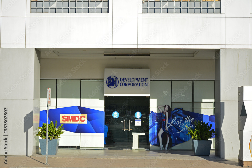 SM Development Corporation office facade in Pasay, Philippines Stock ...